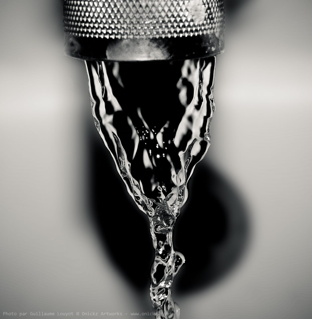 Water Flow High Speed Photo - Photography